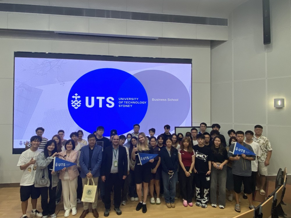 FOB Hosts University of Technology Sydney 4+1 Accelerated Master ...